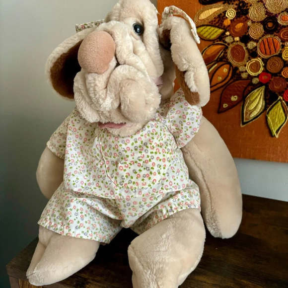 GANZ | Toys | Ganz Vintage 981 Wrinkles Tan Girl Dog Puppet 17 Plush ...